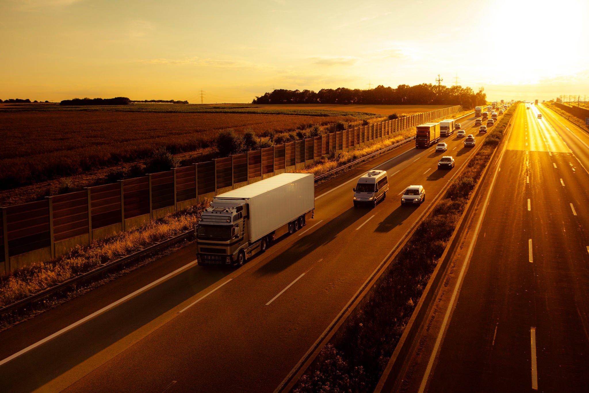 TXT ELD: How It Helps Trucking Companies Stay Competitive | TXT E Solutions